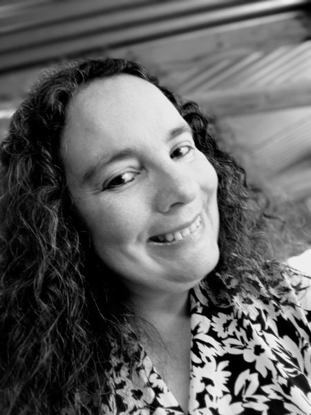 Tara Hanks | Author of 'The Mmm Girl' and 'Wicked Baby'