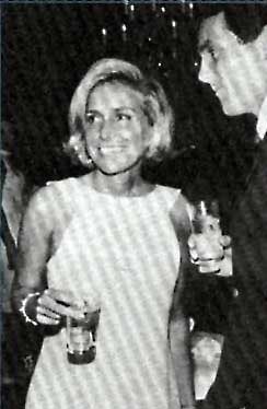 Twilight: Marilyn and Pat Newcomb | Tara Hanks